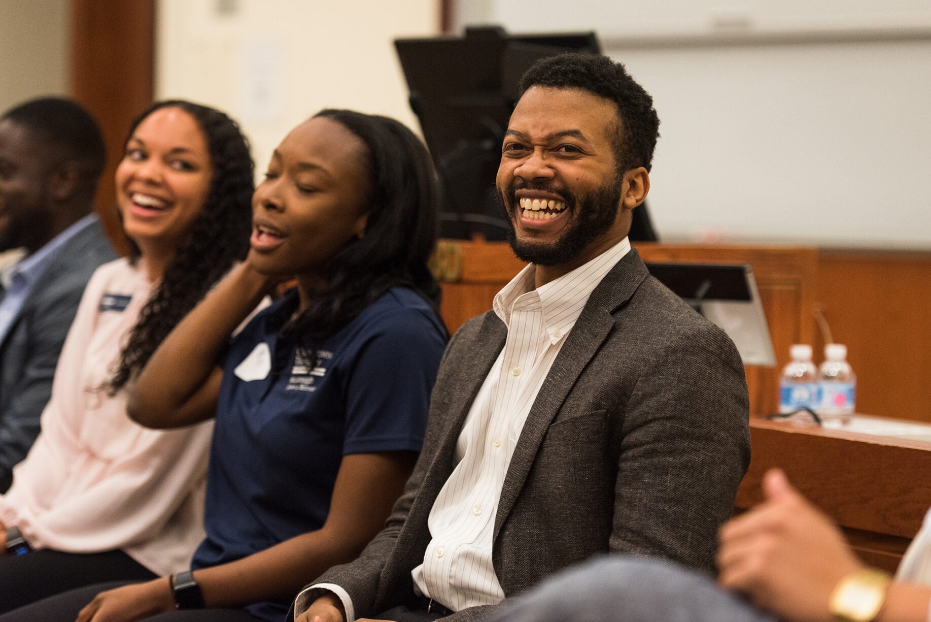 Full-time MBA Student Life | McDonough School of Business | Georgetown ...